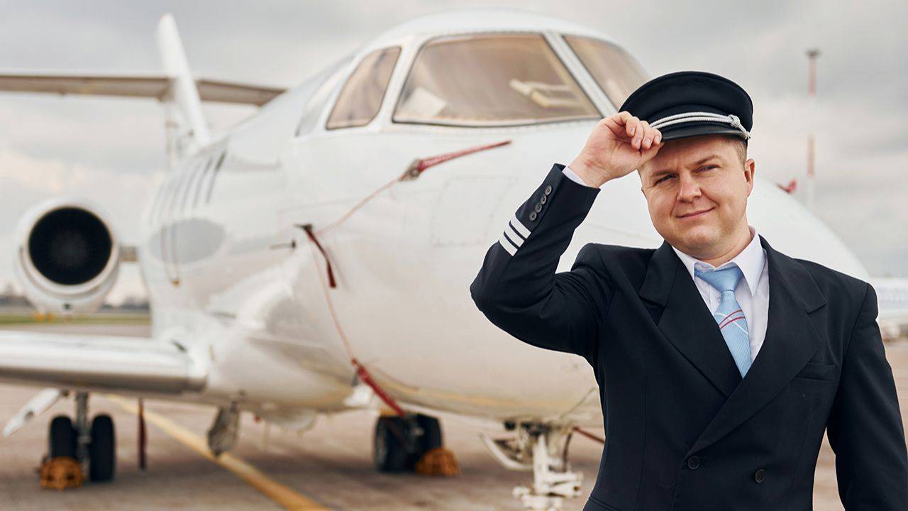 How Much Does a American Airlines Pilot Make in 2025? Salary Breakdown