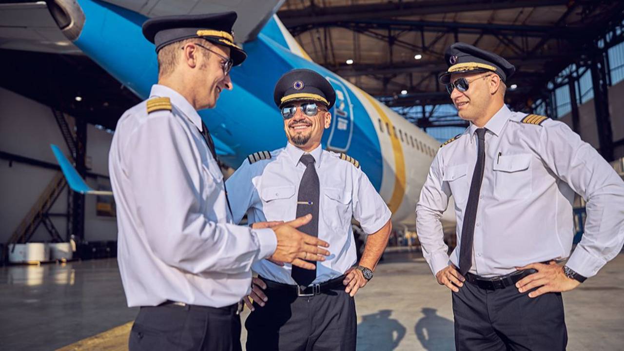 Mastering Commercial Pilot Requirements Hours