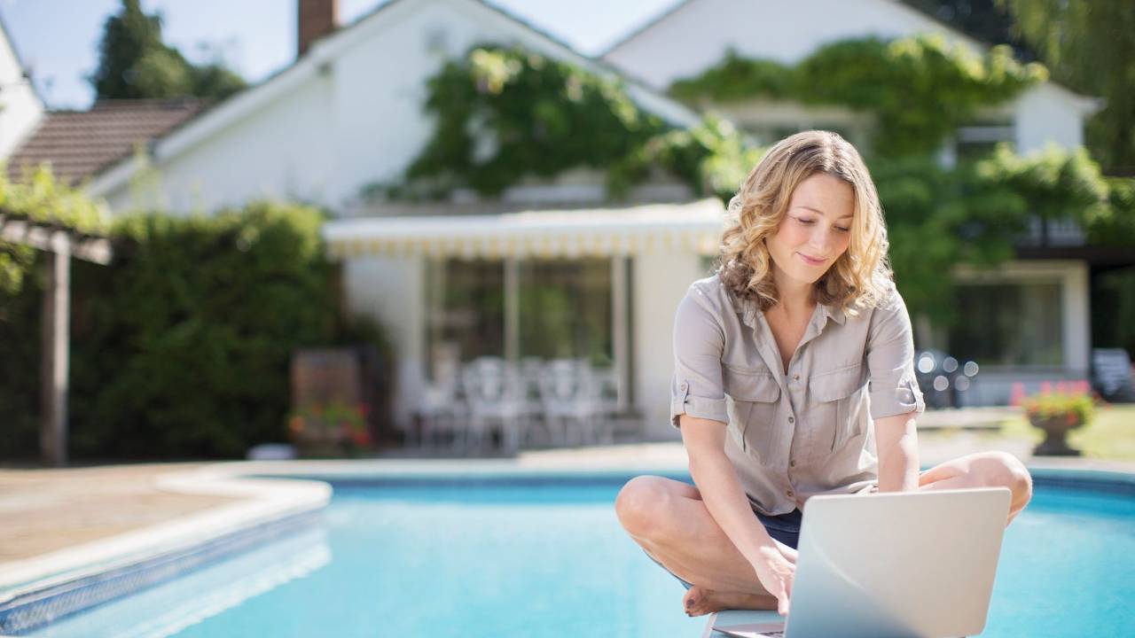 7 Key Types Of Swimming Pools