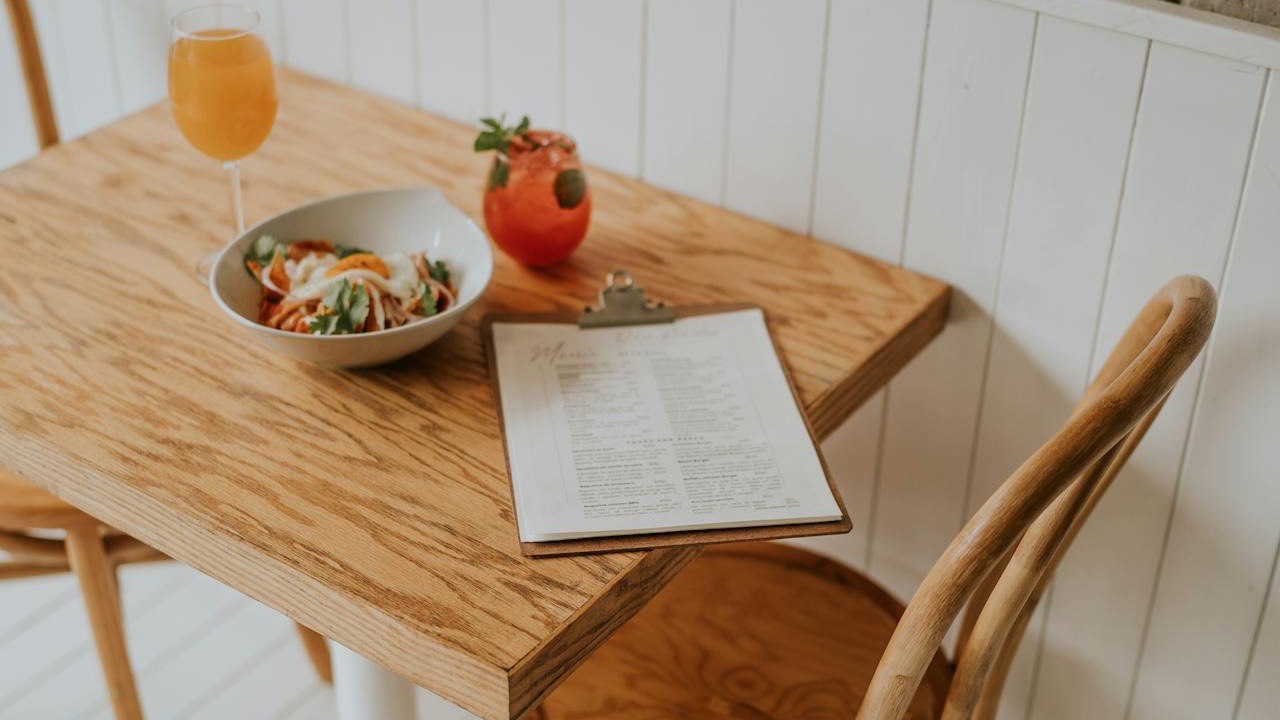 Sunday Reset Checklist: How to Prepare for the Week and Relieve Stress