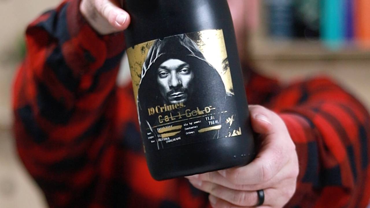 Immersive Packaging with AR Labels: 19 Crimes Wine + Snoop Dogg