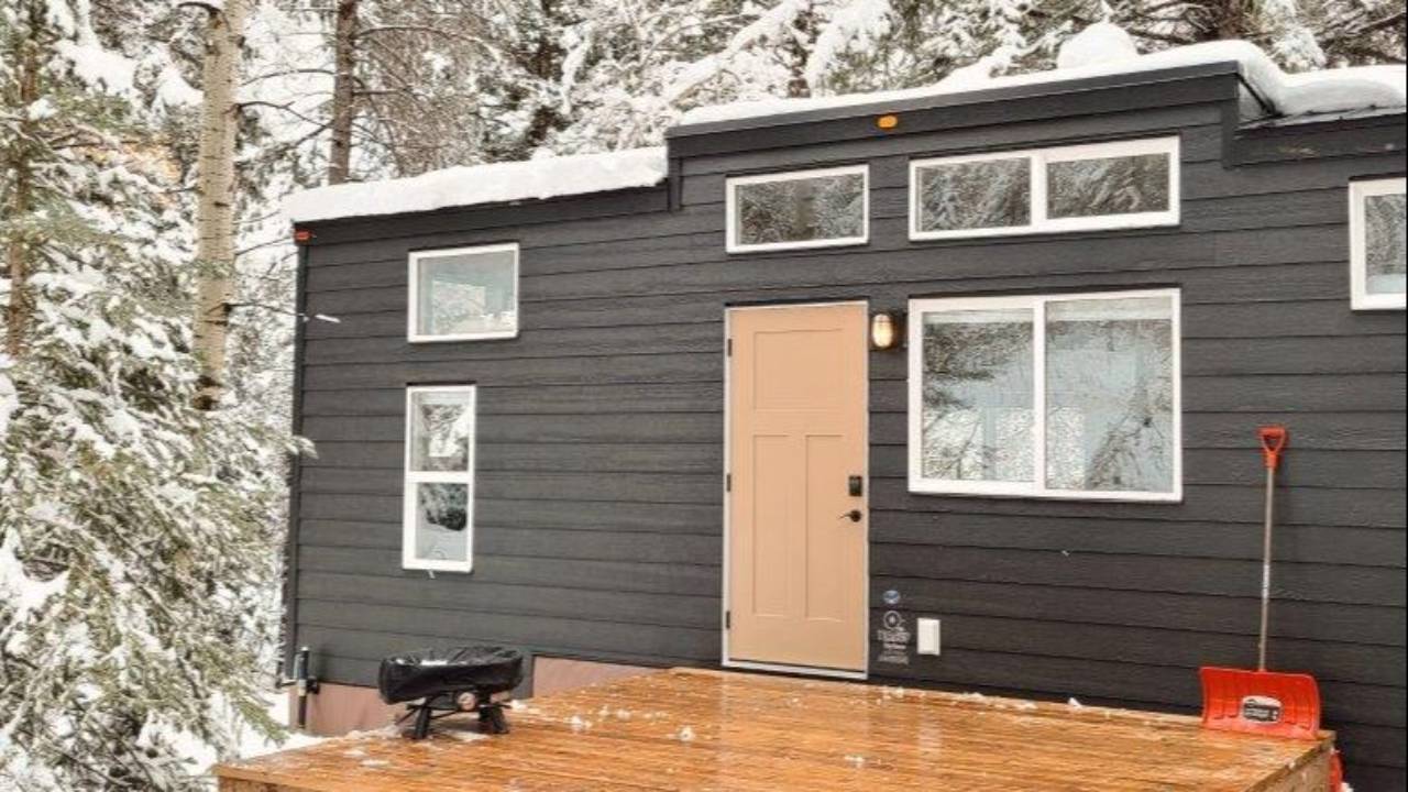 Tiny Homes Built For Extremely Cold Weather| Teacup Tiny Homes