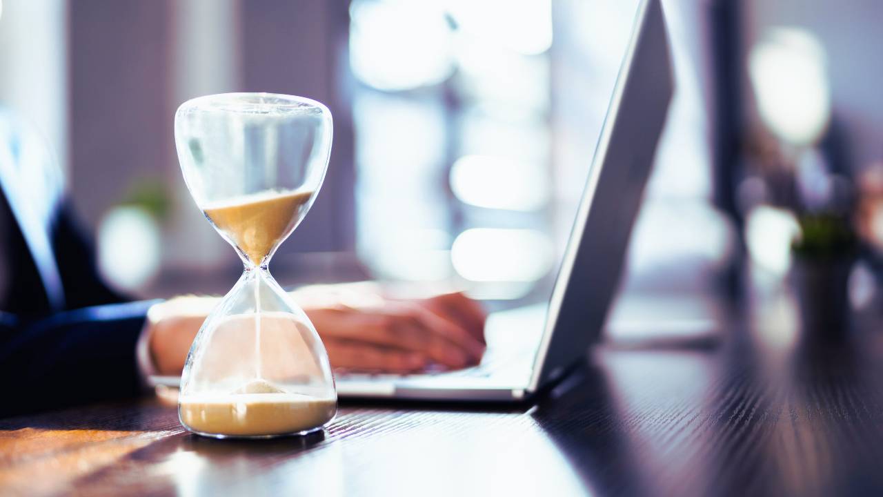 5 Tips to Stay Focused While Writing