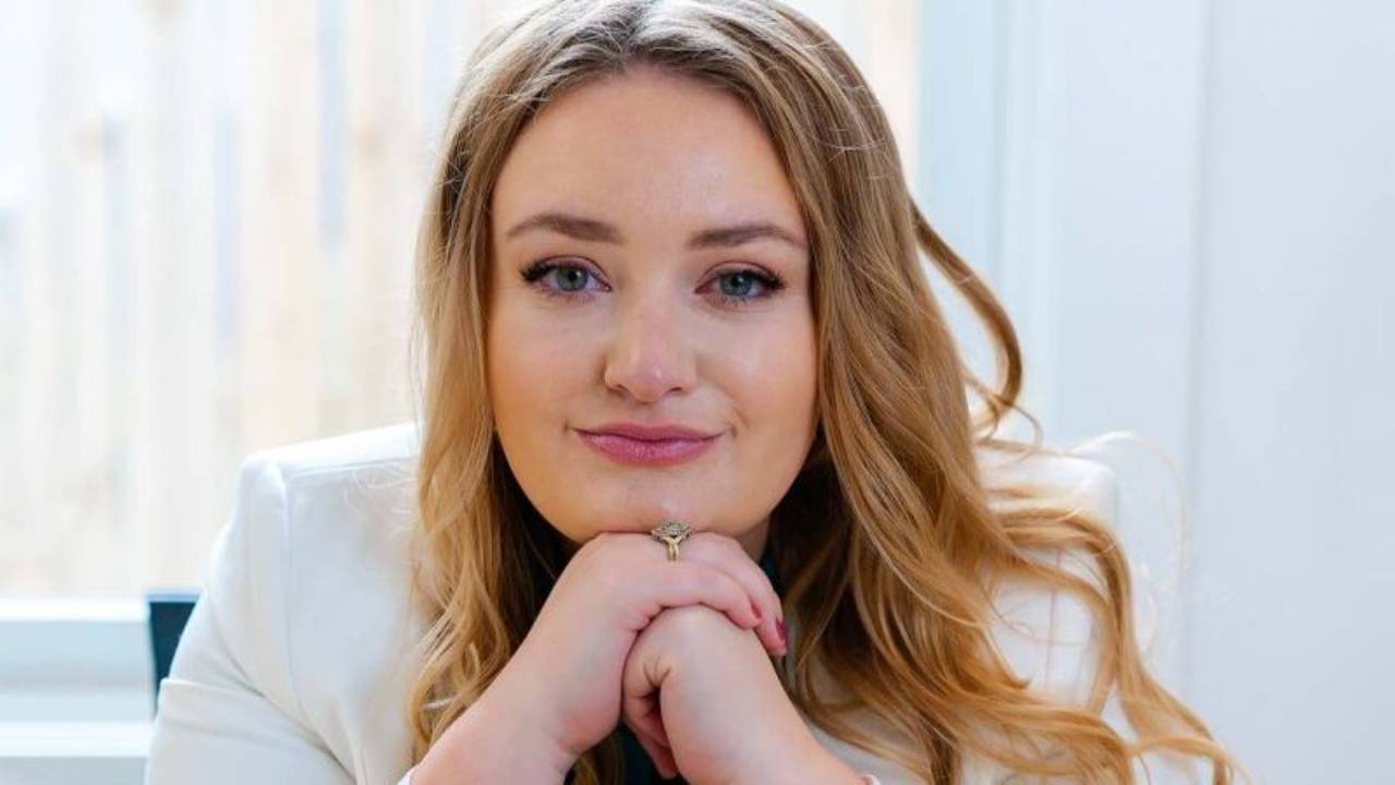 From Doubt to Double: Cassidy's Copywriting Income Surge