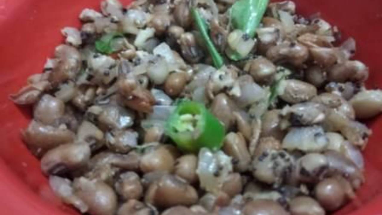 Chilli Pepper Chowli Beans - Oil-Free!