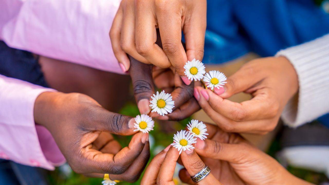 The Five Senses in Polish: A Complete Language and Cultural Guide