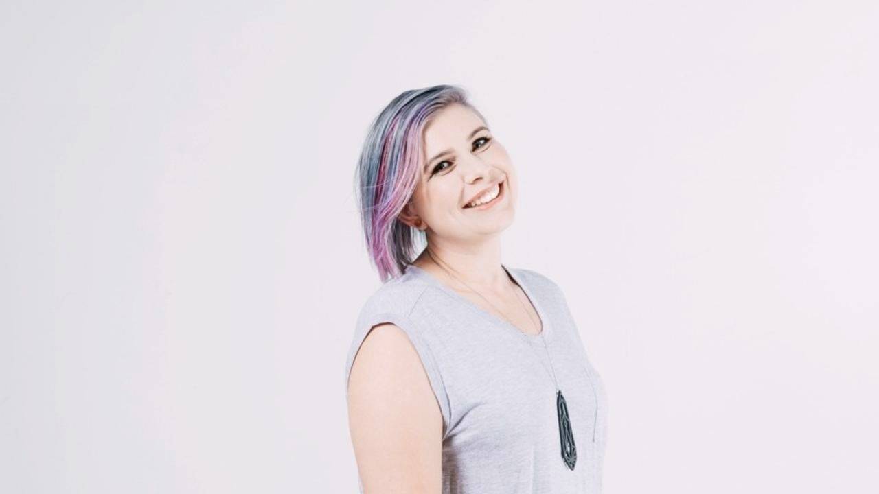 Andi Smiles - Accounting