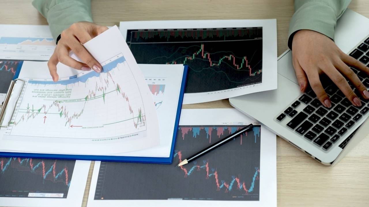 Investment Banking Verticals - All Transactions | MidCap Advisors