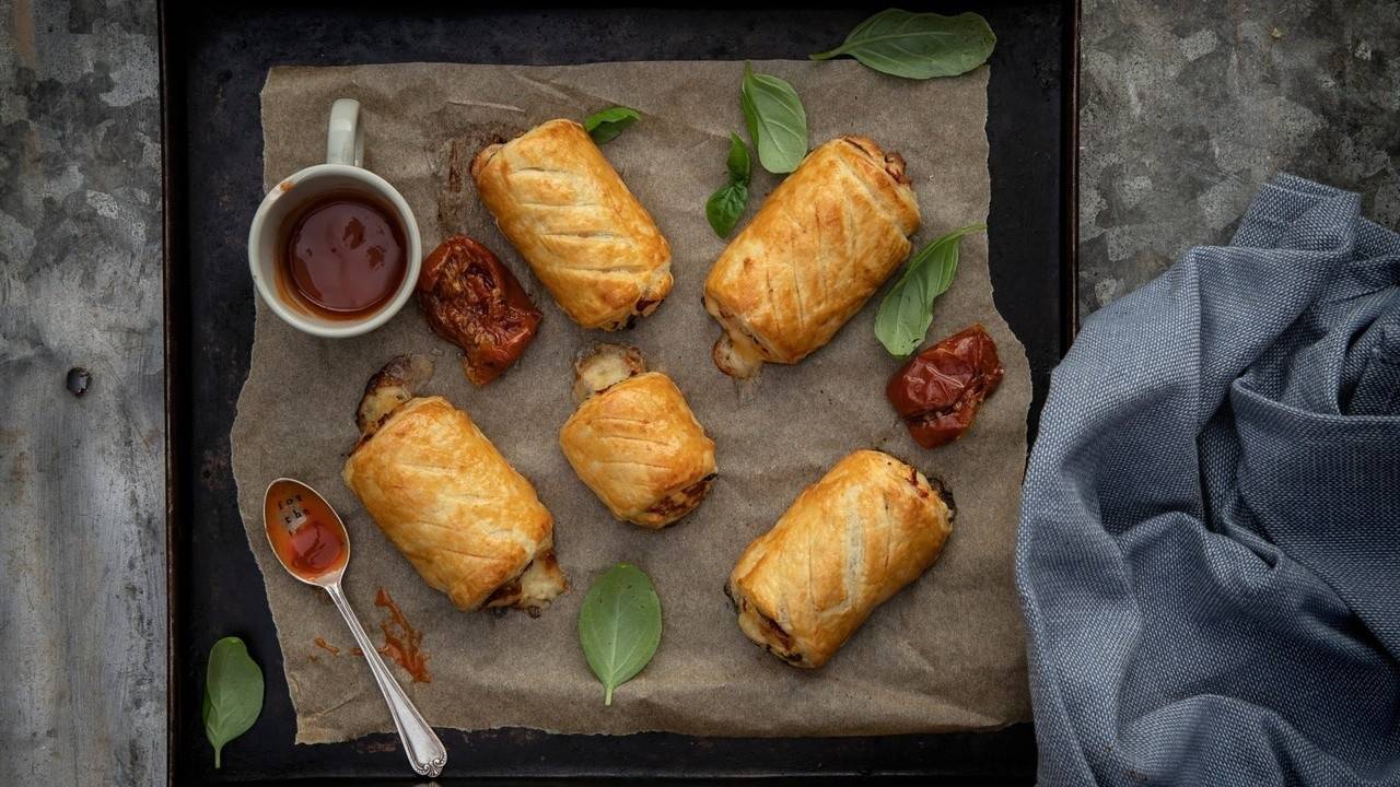DELICIOUS AUTHENTIC IRISH SAUSAGE ROLLS