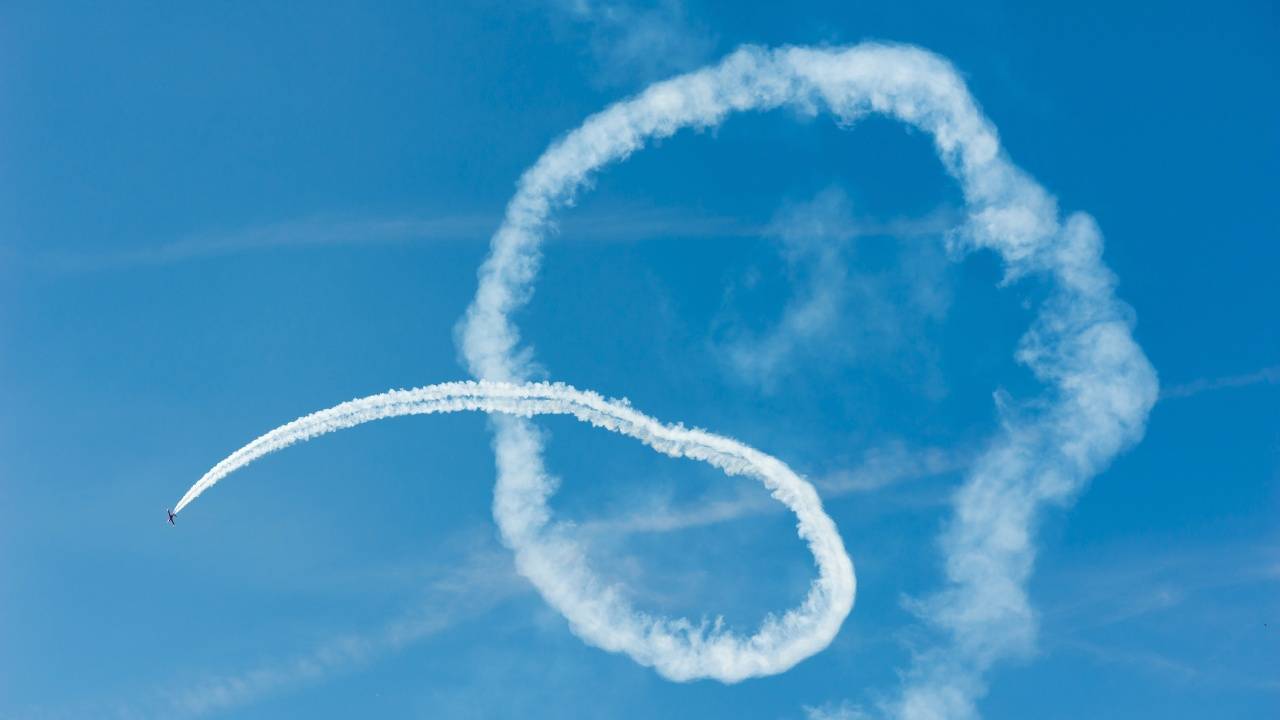 Choose the Airline Roller Coaster Ride, or the Captain's Seat!