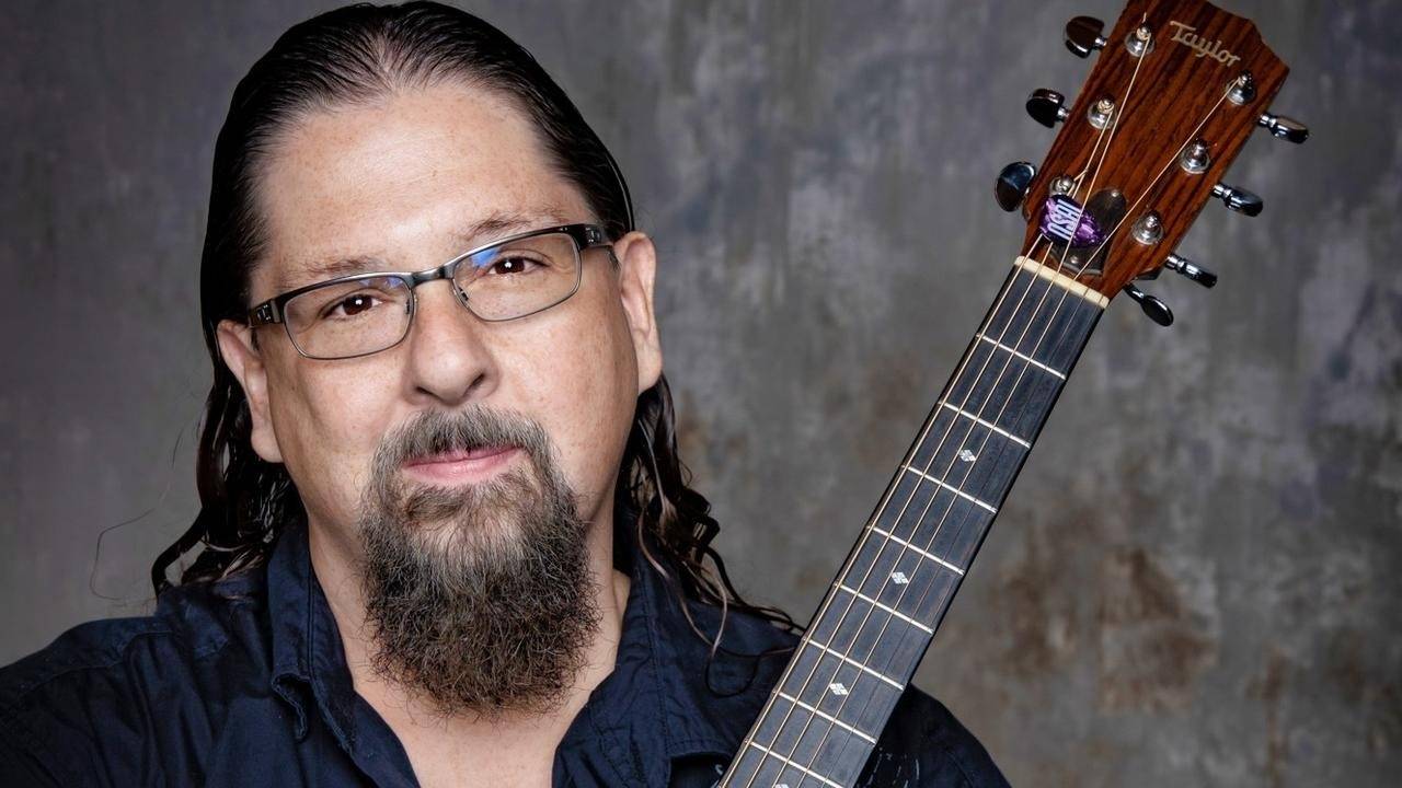 Learn from a songwriter that has actually had hits.