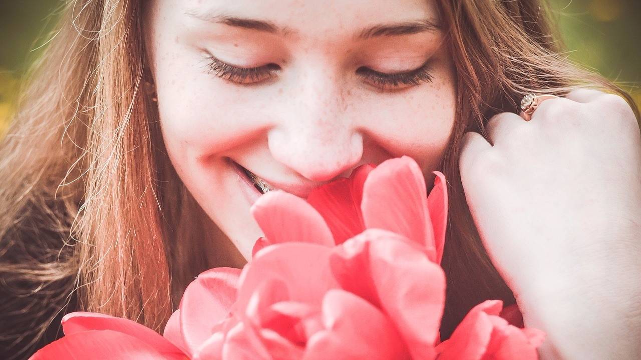 11 Health Benefits of Smiling. Yes, Smiling Can Aid in Healing!