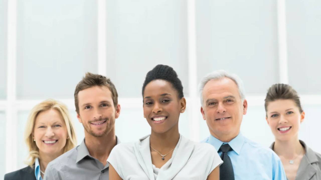 3 Reasons Why Coaches Need to Hire a Support Team