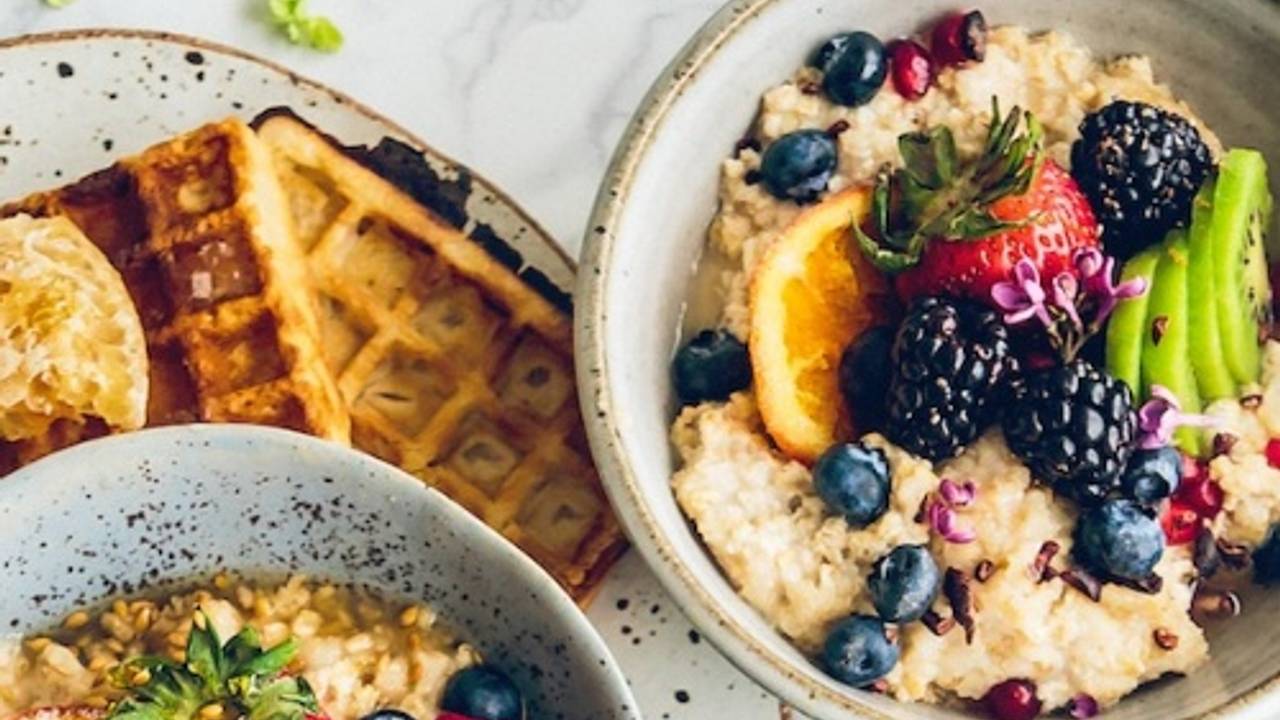 Eat Breakfast and Level up Your Game. (SPORTS NUTRITION TIP #6)