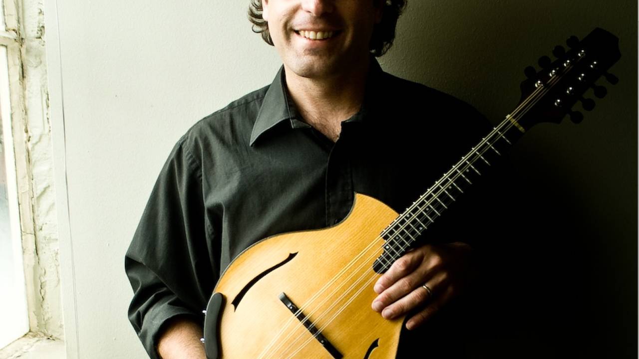 Noted mandolin player Tim Connell's online mandolin education portal.