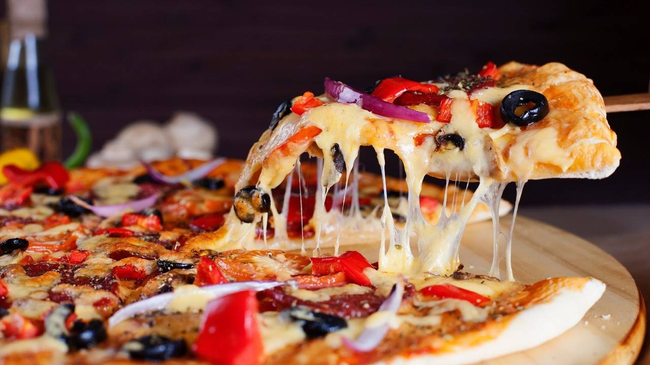 Surdeigspizza