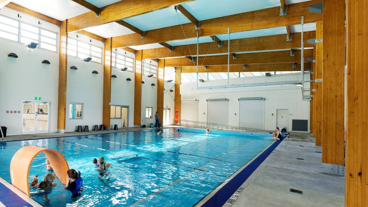 Who is a lifeguard and what should they be able to do?