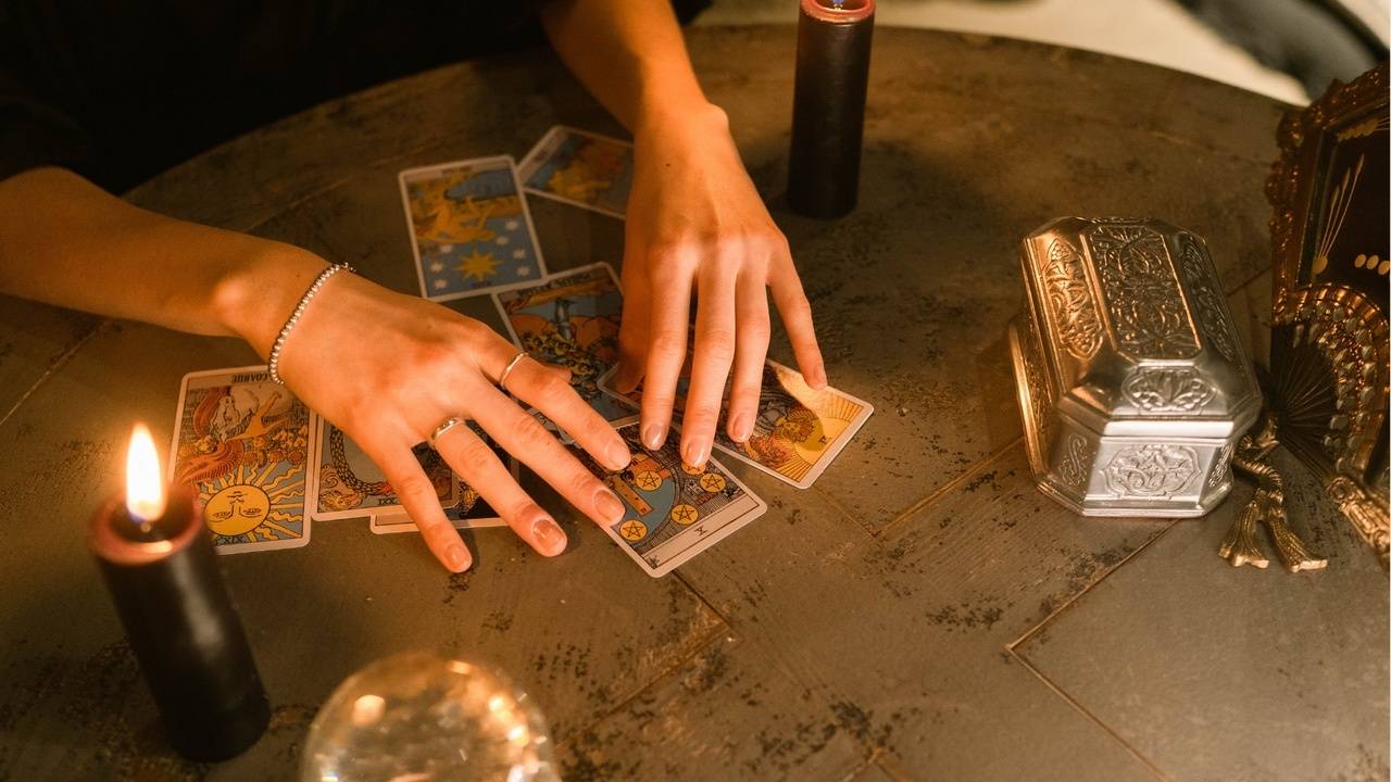 Types of Psychic Readings: Tarot, Astrology, Numerology, Aura, Palm,