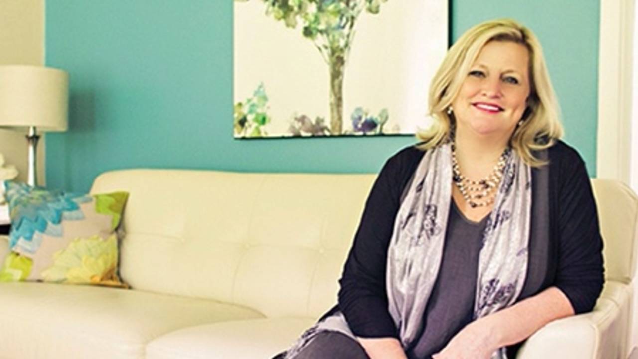 Lori Lipten - International Shamanic Medium, Author, Spiritual Teacher