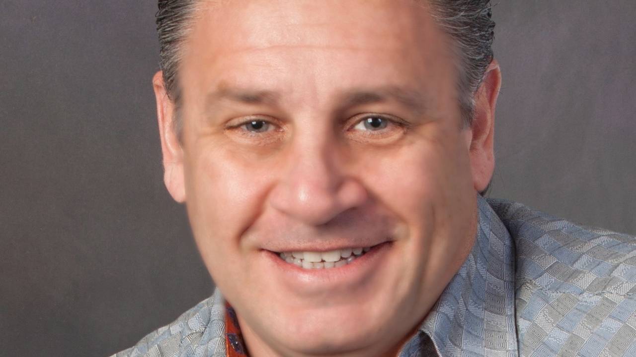 53 - Tip Tuesday - Franchises 101 with Tom Scarda