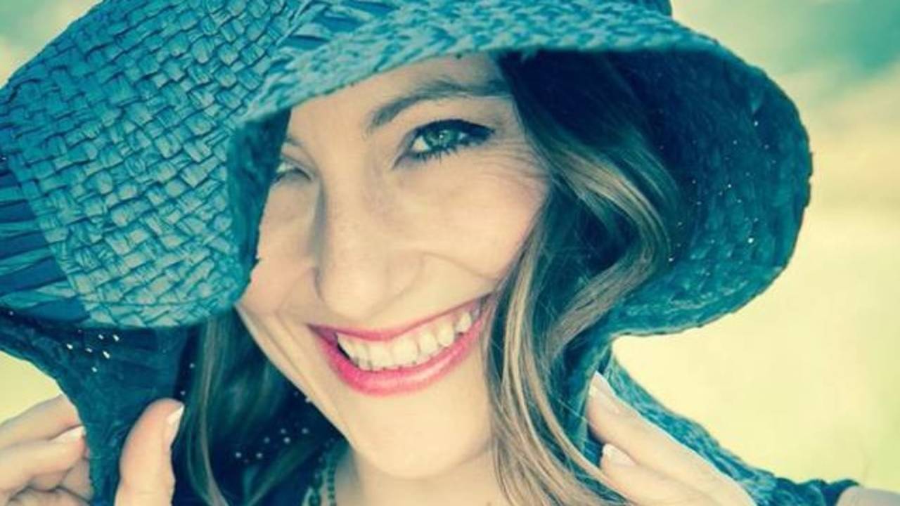 22 - Sally Hope and Her Story of College to the LA Band Scene