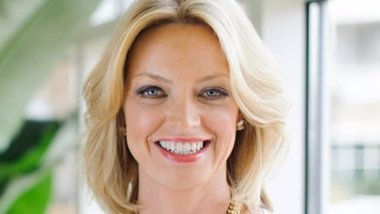 101- From Wall Street To Travel Industry Expert with Meredith Hill