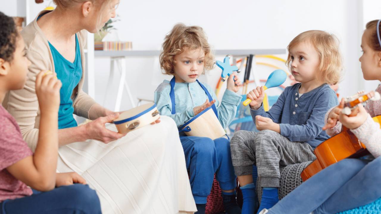 4 Tips For Teaching Your Child A Foreign Language With Music