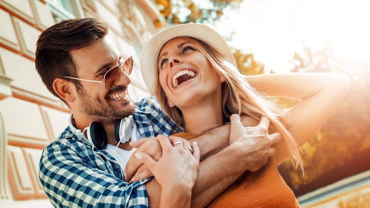 Come creare e sviluppare una coppia sana, felice e duratura