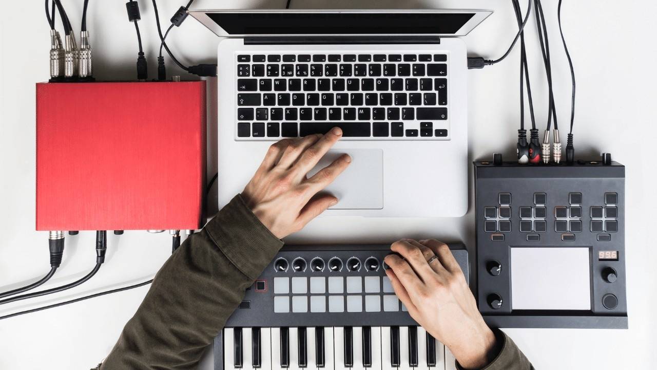 Songwriting for Beatmakers: How to Turn Your Beats into Full Songs
