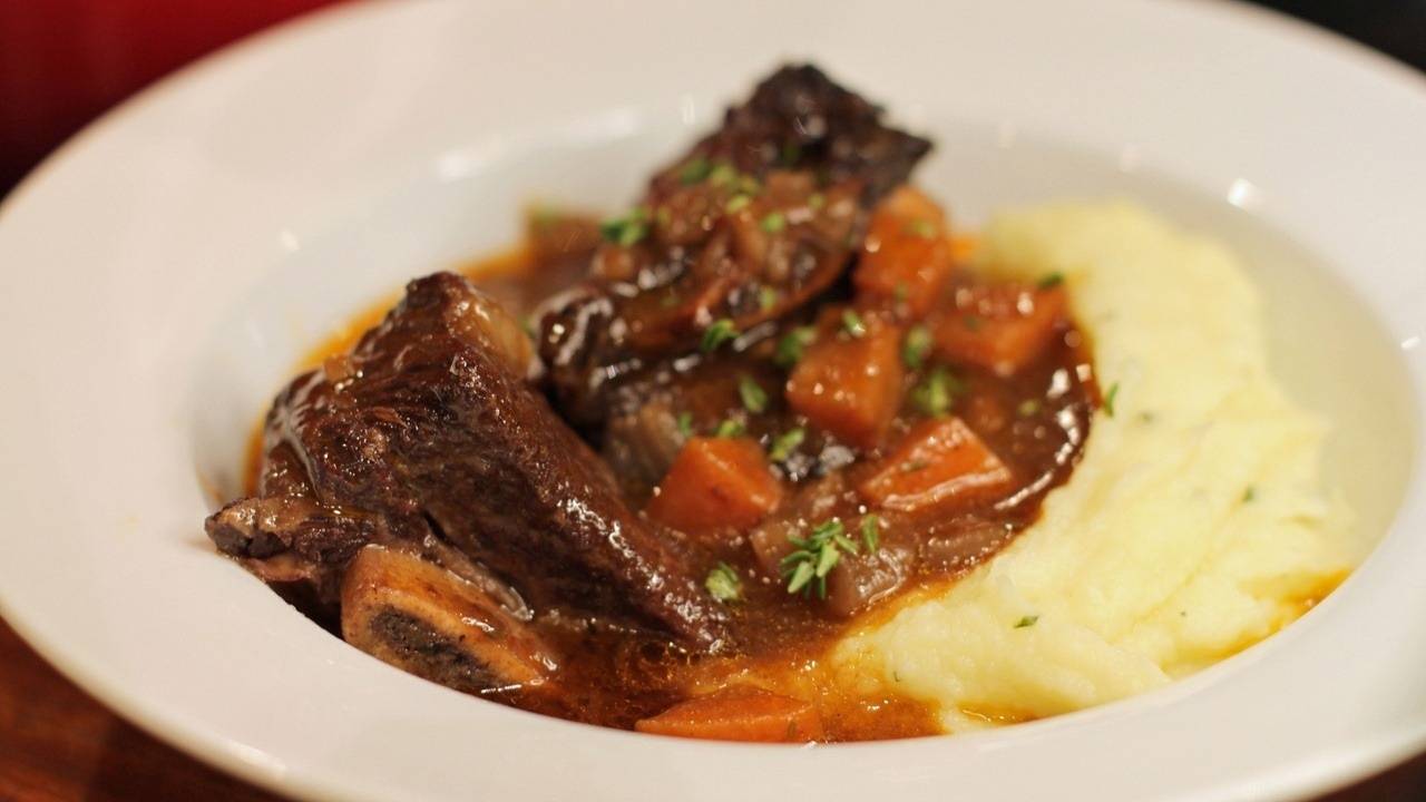 Classic Braised Short Ribs