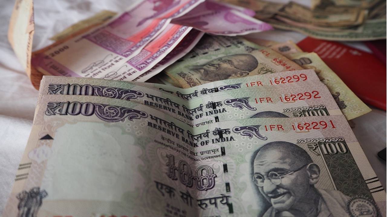 Currency Research Report