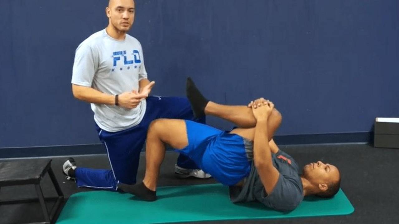 Single Leg Hip Press Exercises - Fight Camp Conditioning