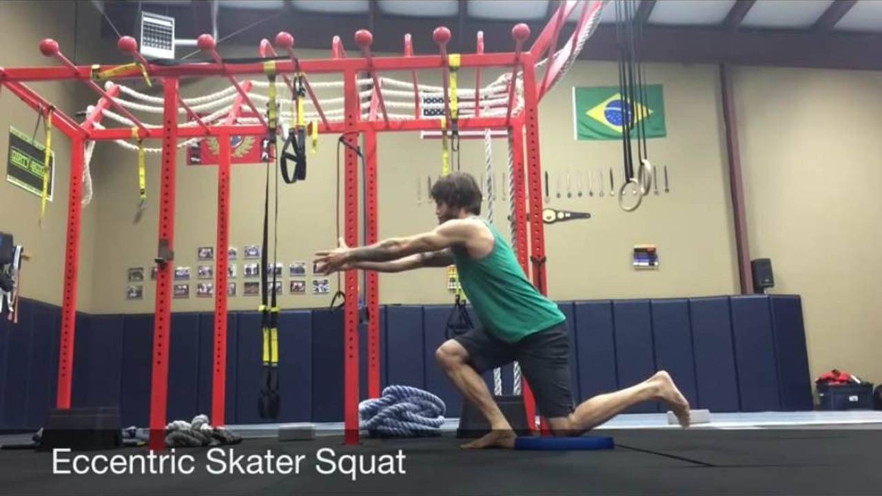 Body Weight Single Leg Squat Progression Exercises | Getphyscial