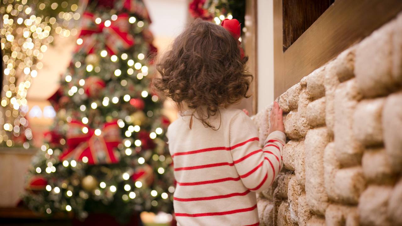 10 Holiday-Themed Activities to Help Your Child's Development