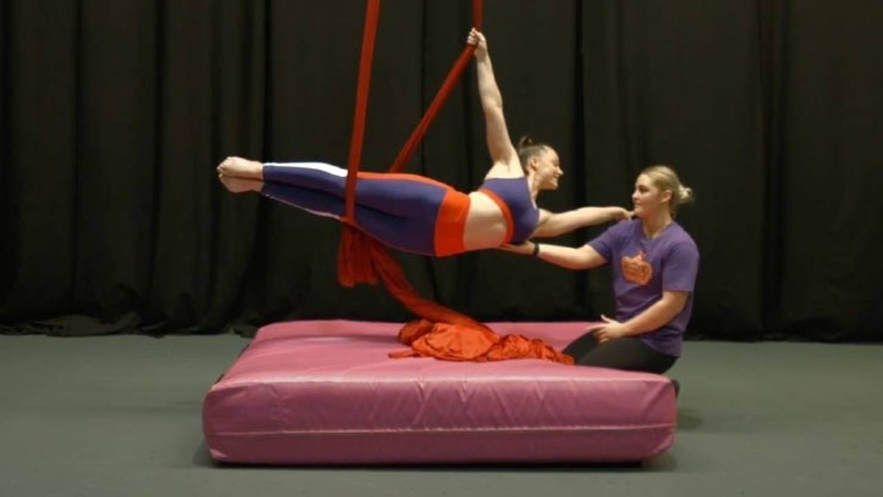 Dance Cirque | A unique Circus Program for your business