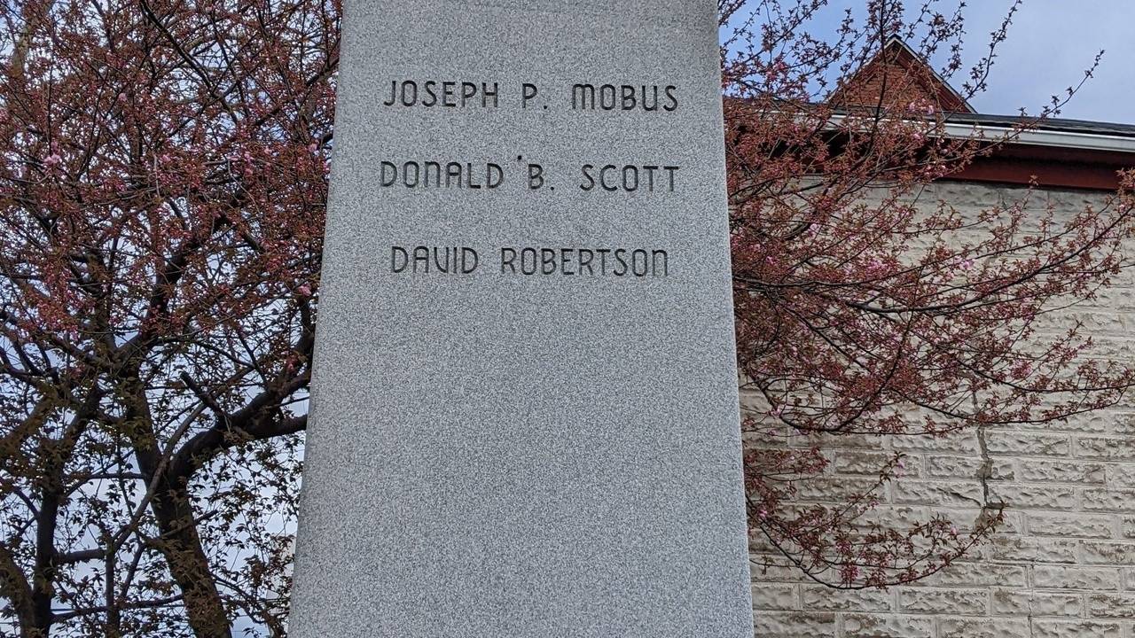 Harrison Memorial Monument: Vietnam War