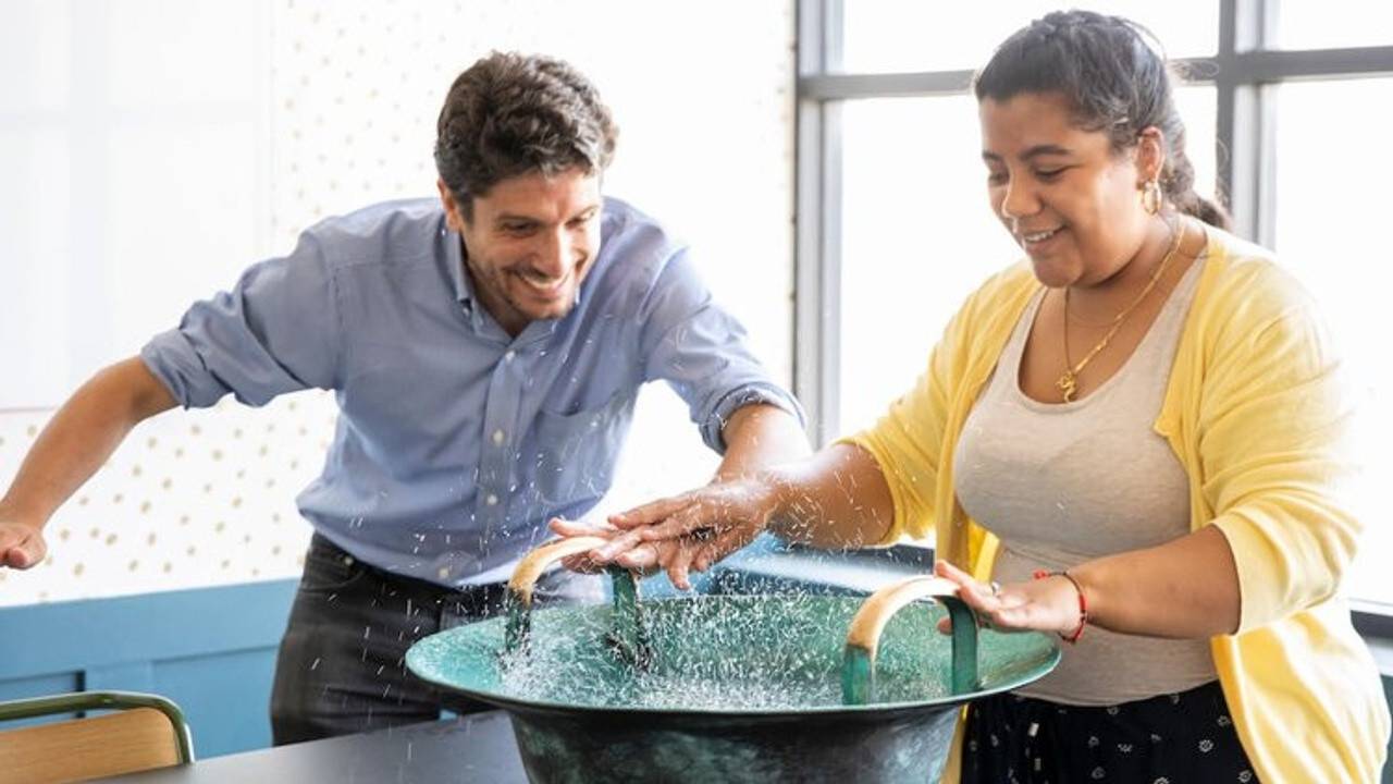 Embodied learning: Autonomous Learning Processes