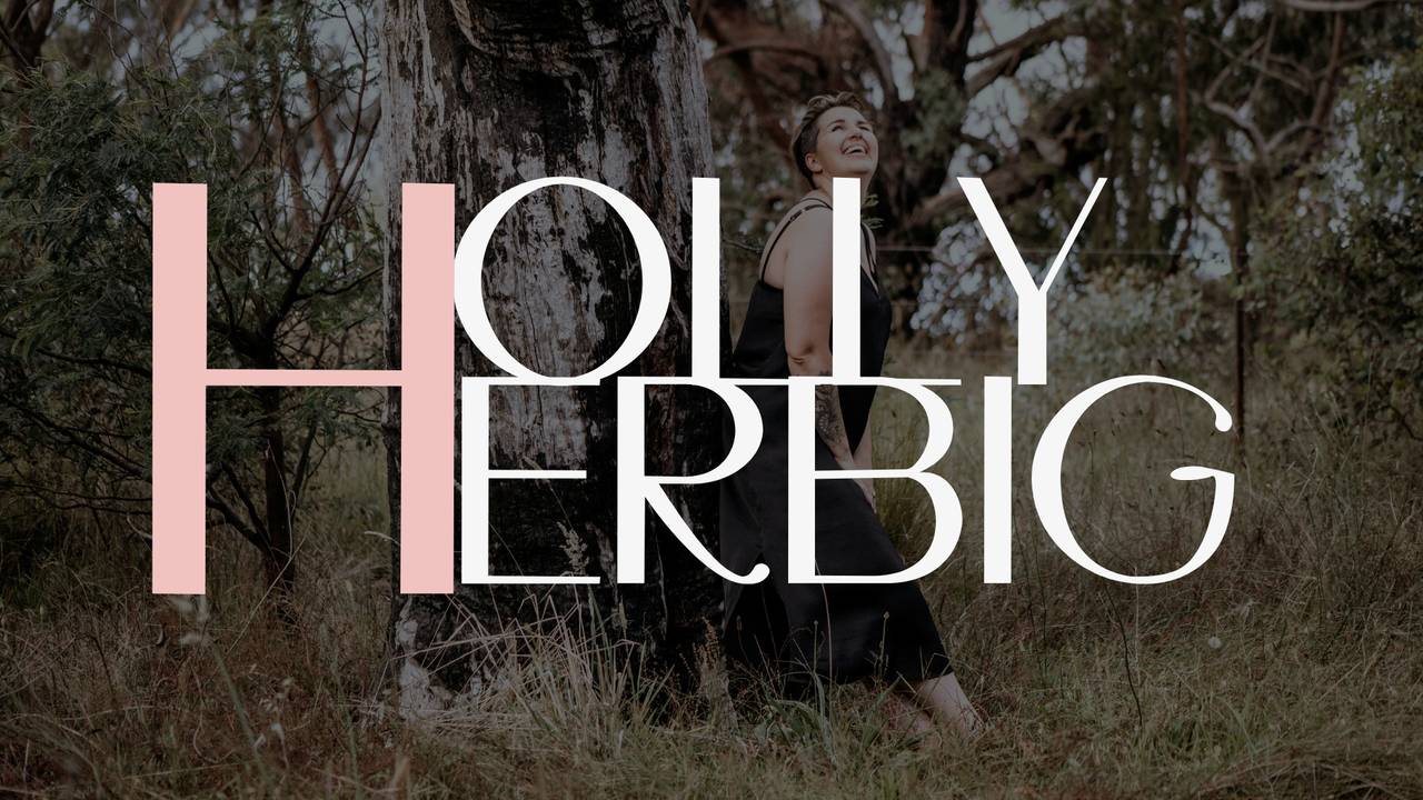 I am Holly Herbig