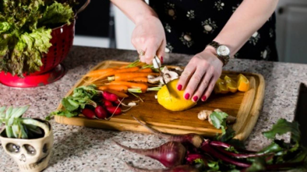 Free Cookbook: 25 Healthy Recipes for Vibrant Living