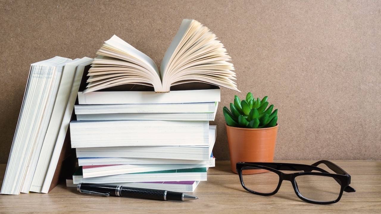 How I Read Four Books A Week