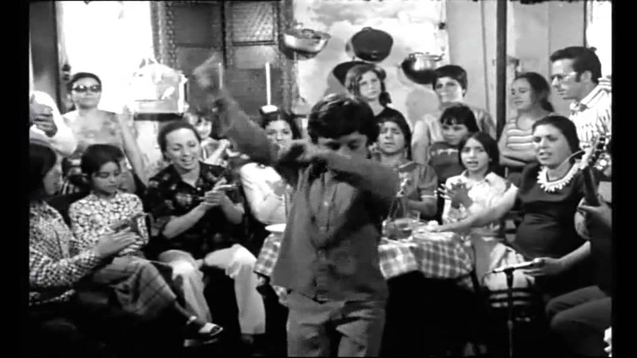 Gypsy Children Singing & Dancing