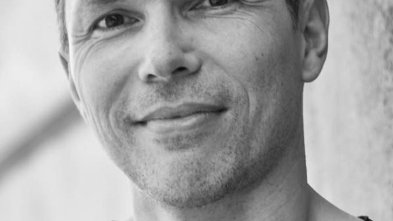 Get your free consultation with video presenting expert Stephan Erdman