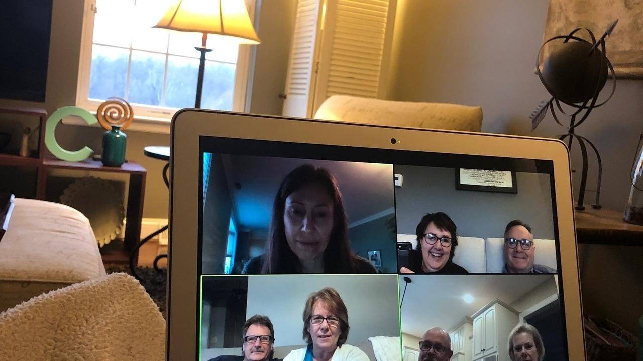 Ten Quick Tips for Leading Online Groups