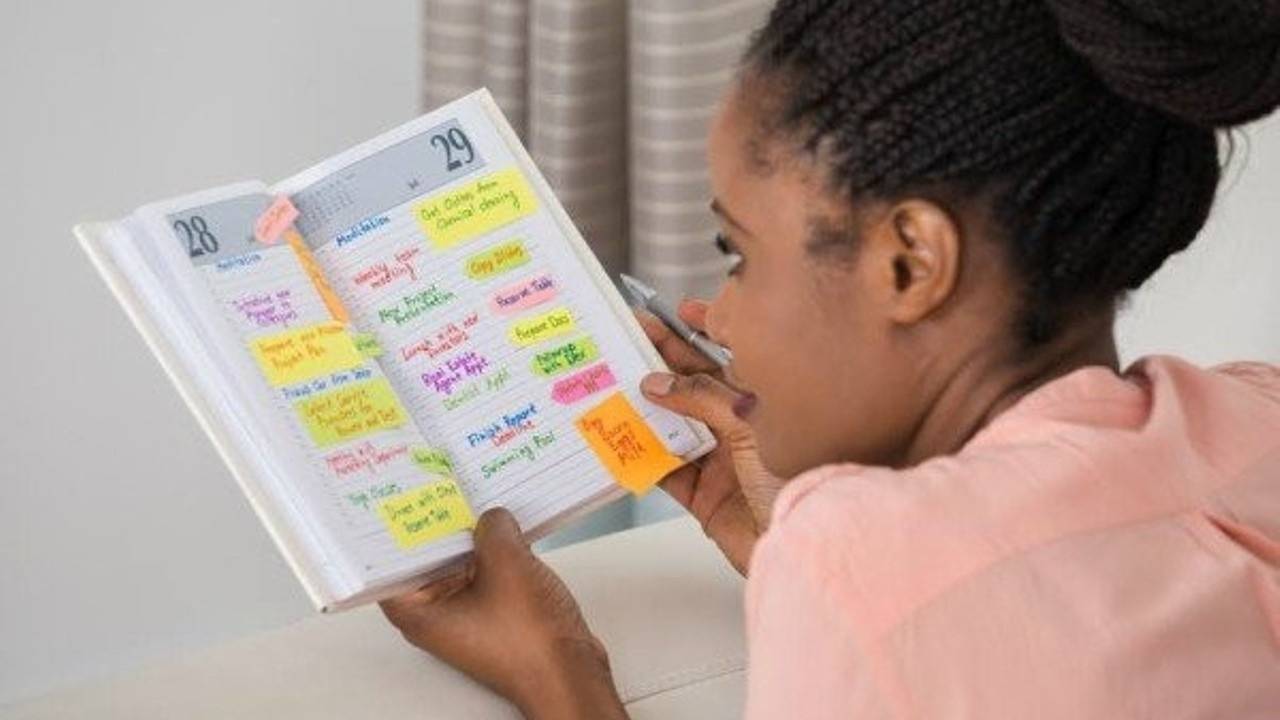 The Secret to Effective Time Management: Hour Blocking