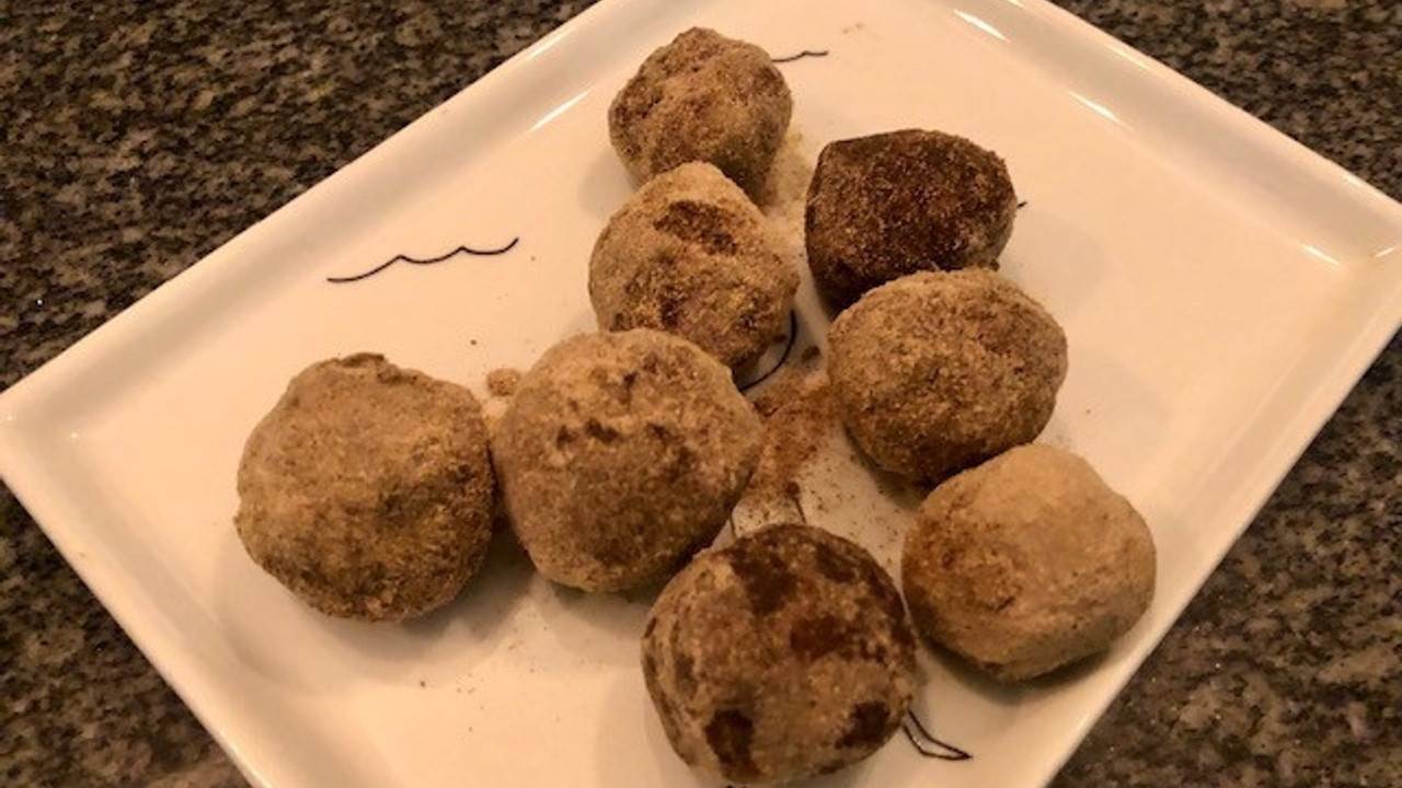 Så enkelt lager du deilige, sunne lakriskuler med masse smak!