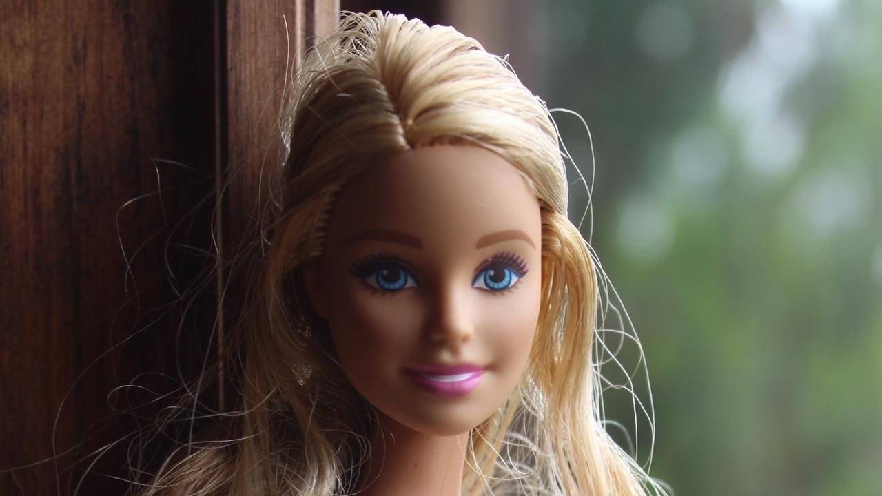 Don’t Conform to Impossible Beauty Standards