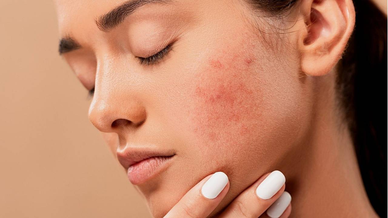 Beauty Safety 101: 9 Harmful Ingredients to Avoid When Choosing Cosmet