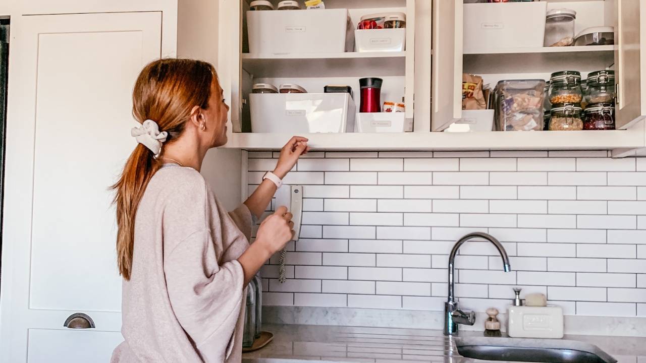 Healthy pantry staples checklist