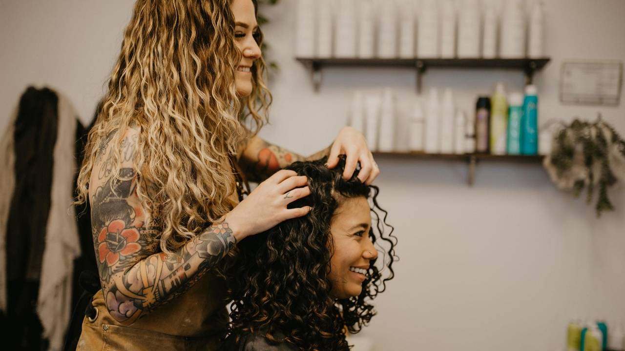 Contact Desert Curls Studio