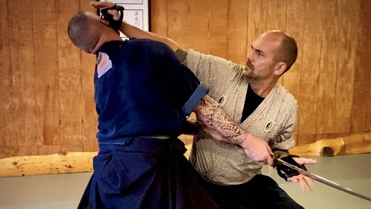 Shuko, a good way to break your hand | Jinenkan Dojo